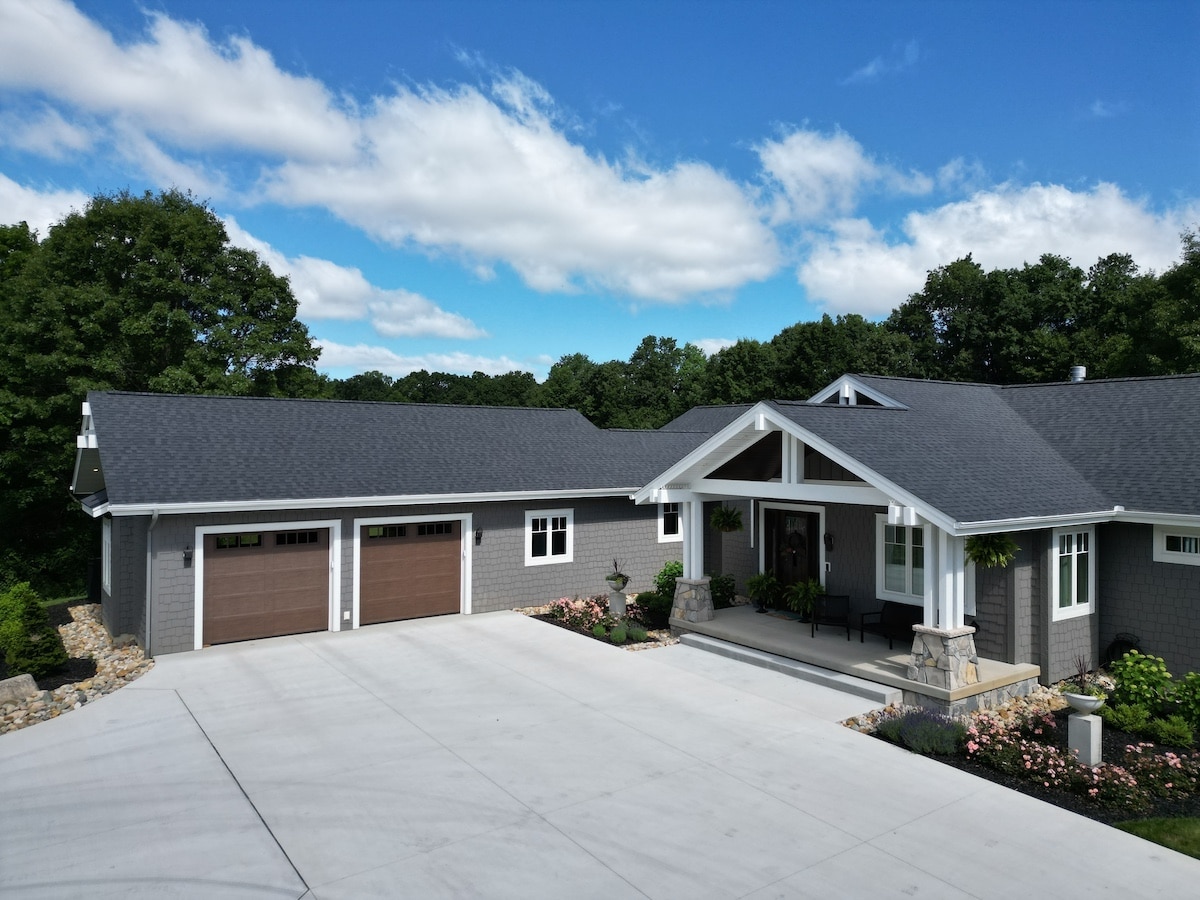 Custom Contemporary - Newman Construction & Design