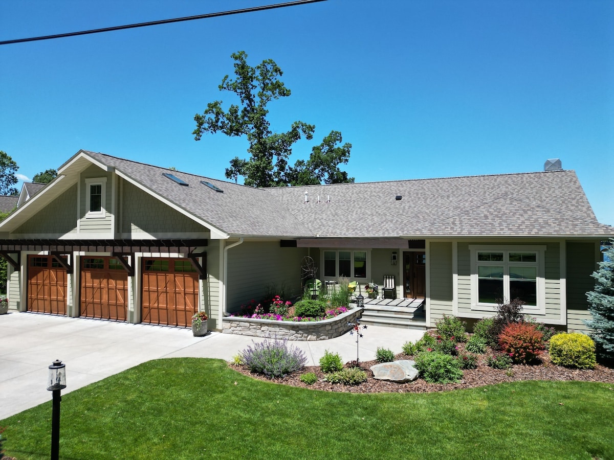 Lake Ranch House - Newman Construction & Design