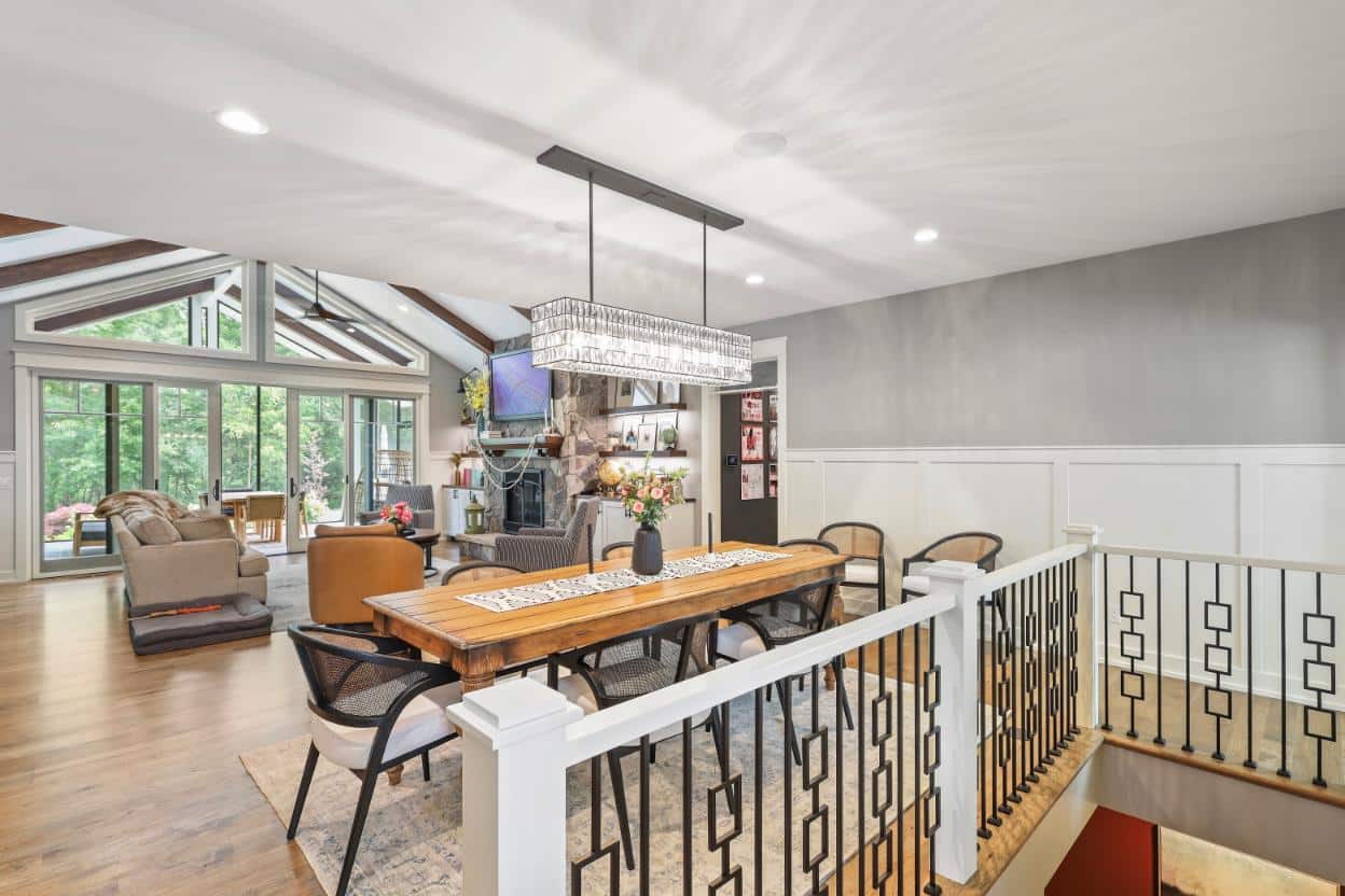 Custom Contemporary - Newman Construction & Design